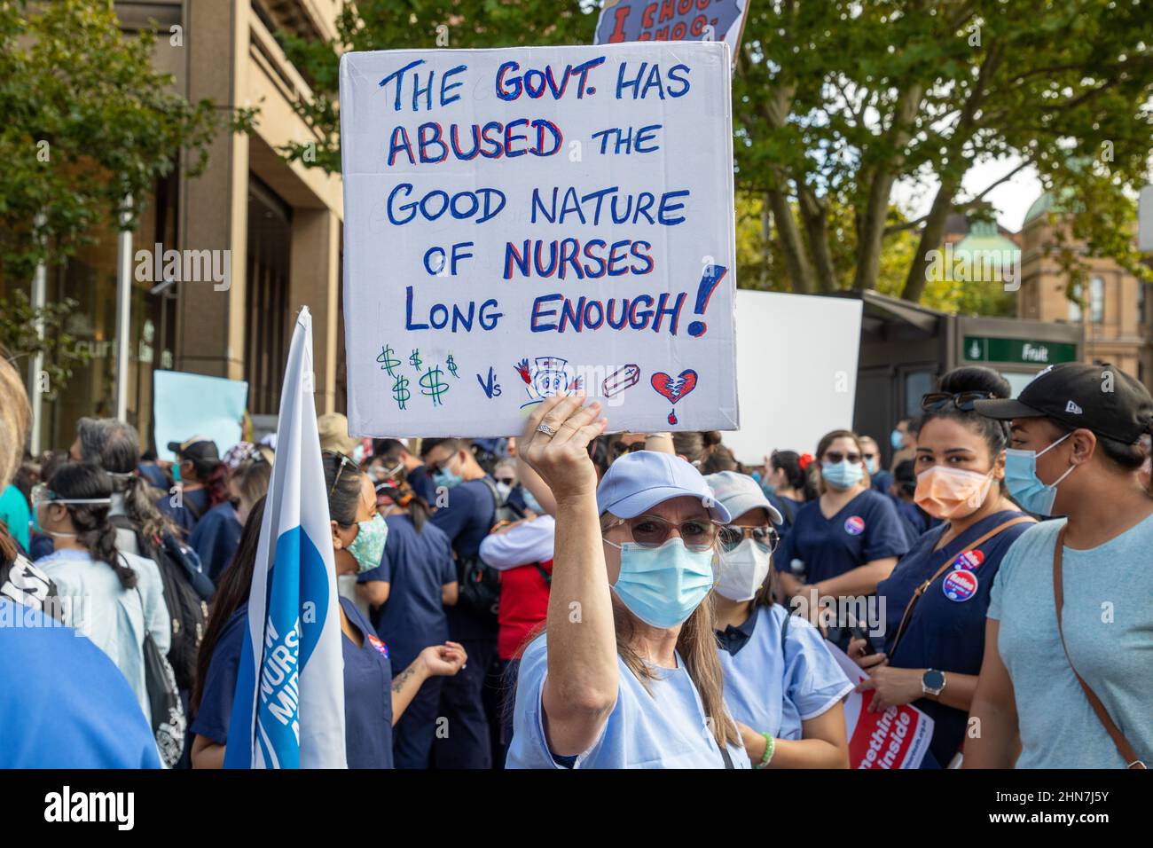 Sydney, Australia. 15th February 2022. NSW nurses strike in defiance of ...