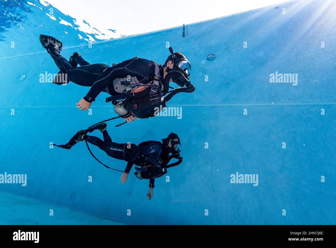 SAN DIEGO – Navy Divers assigned a West Coast Naval Special Warfare ...