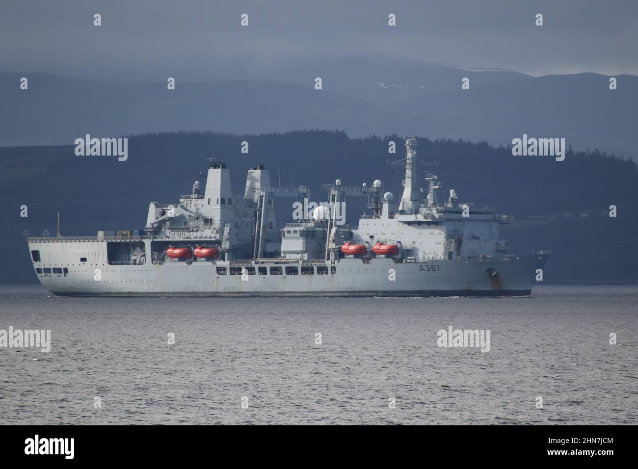 Rfa ship fort victoria hi-res stock photography and images - Alamy
