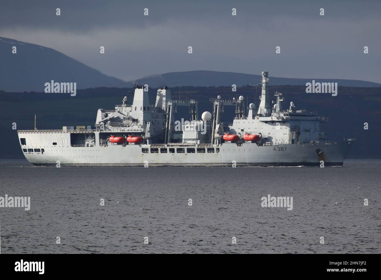 Rfa ship fort victoria hi-res stock photography and images - Alamy