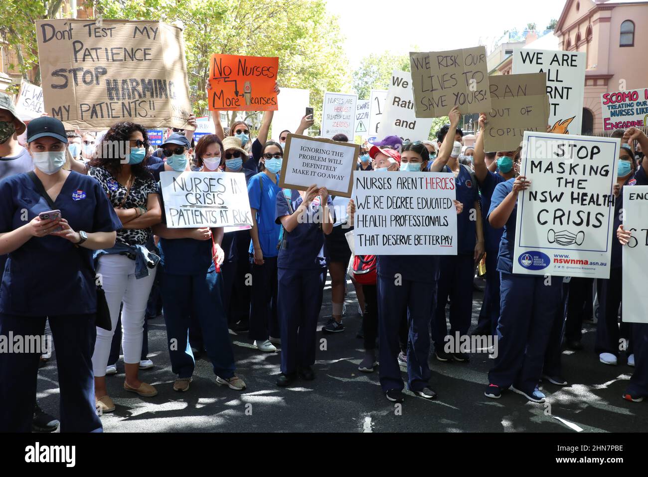 Sydney, Australia. 15th February 2022. NSW nurses strike in defiance of ...