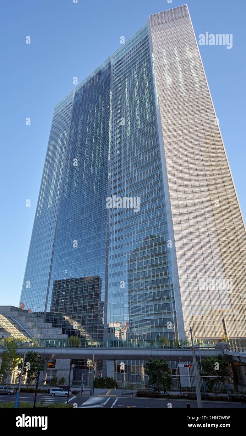 Tokyo, Japan – November 13, 2007: Dentsu Building (Dentsu Headquarters ...