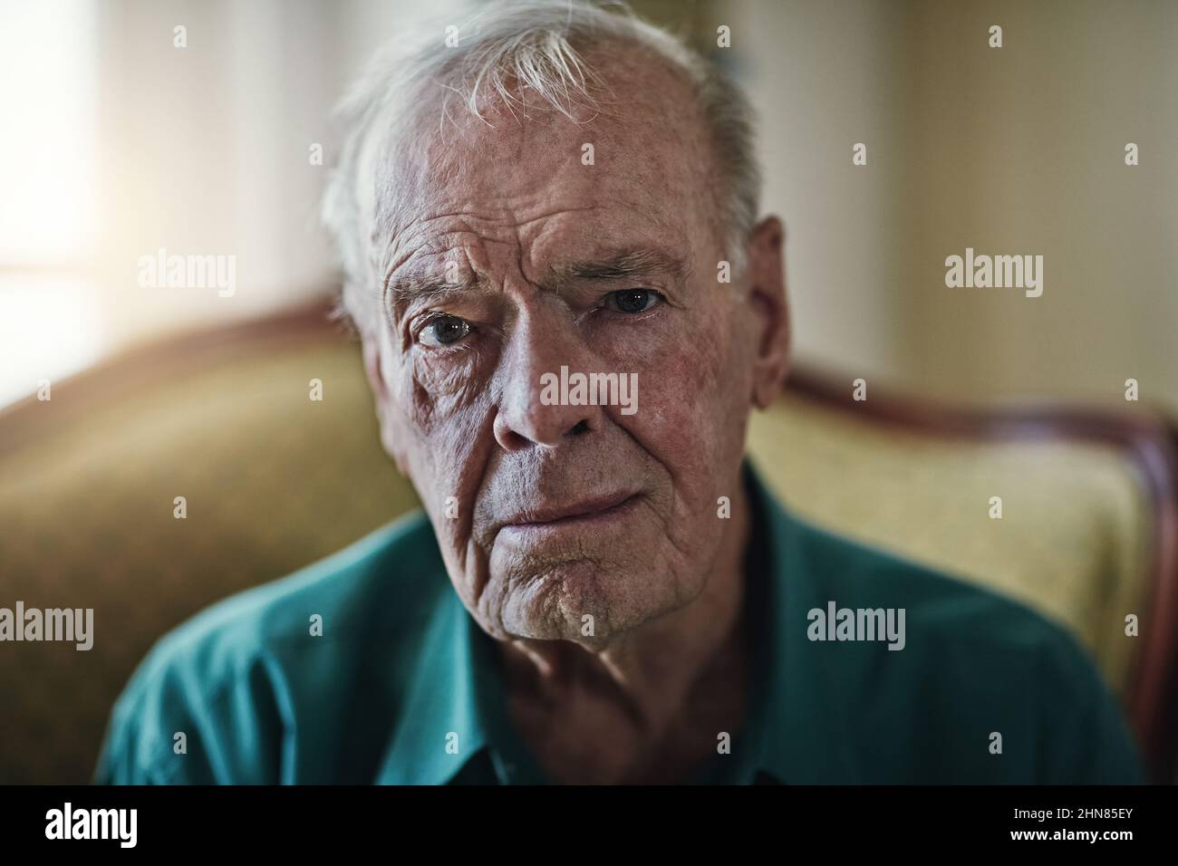 Old person living room hi-res stock photography and images - Alamy