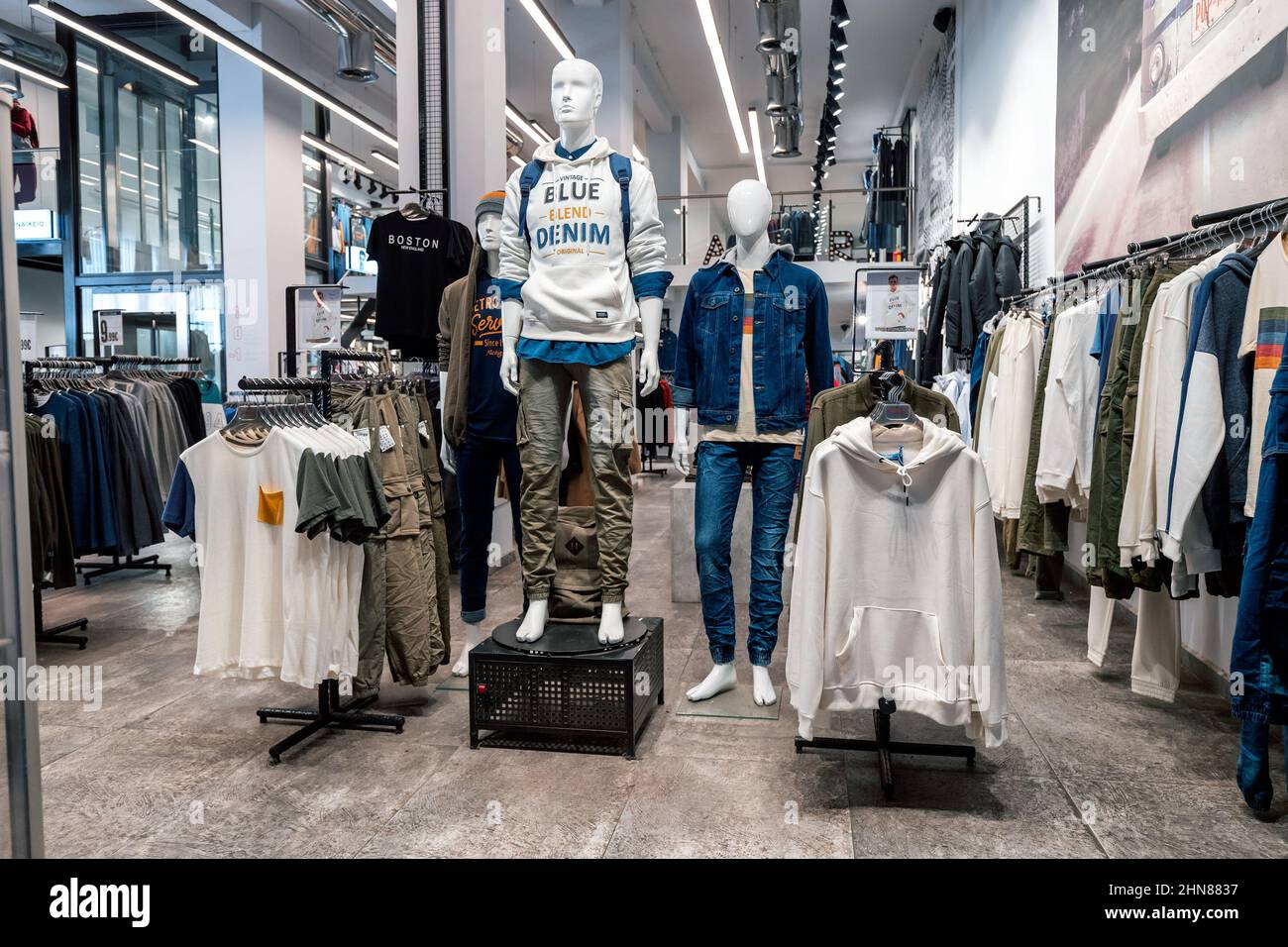 21 October 2021, Thessaloniki, Greece: Popular greek fashion store Pop ...