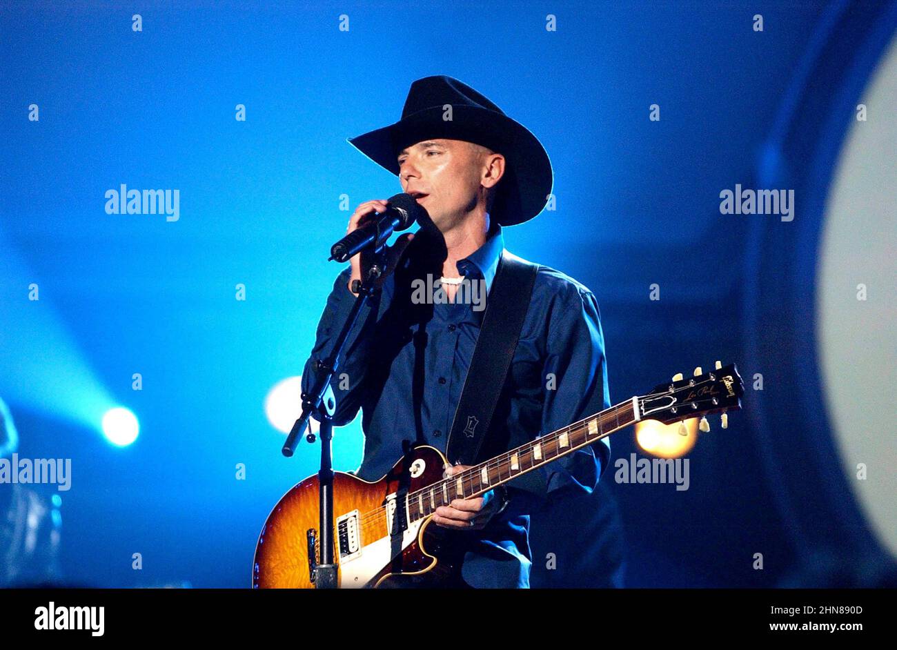 Kenny chesney concert hi-res stock photography and images - Alamy