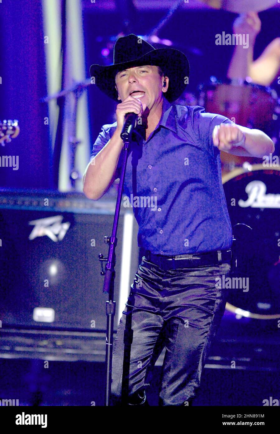 Kenny Chesney performing in 2001 Credit: Ron Wolfson / Rock Negatives ...