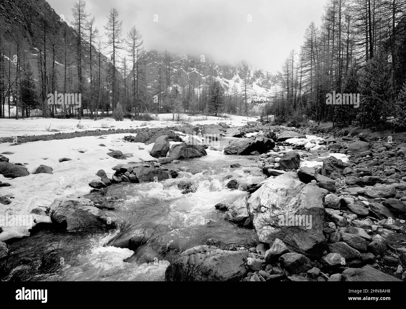 Drowning haze Black and White Stock Photos & Images - Alamy