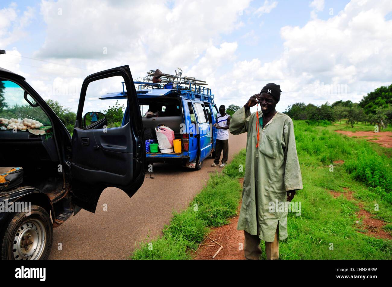 Bush Taxis heading to the border of Burkina Faso and Benin and Niger ...