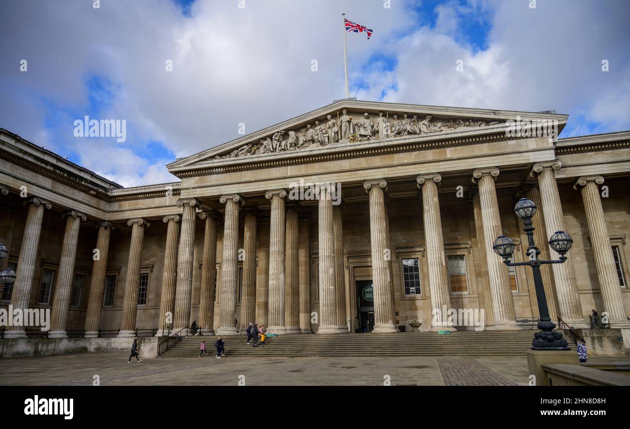The British Museum exhibition The World of Stonehenge, the UK’s first ...