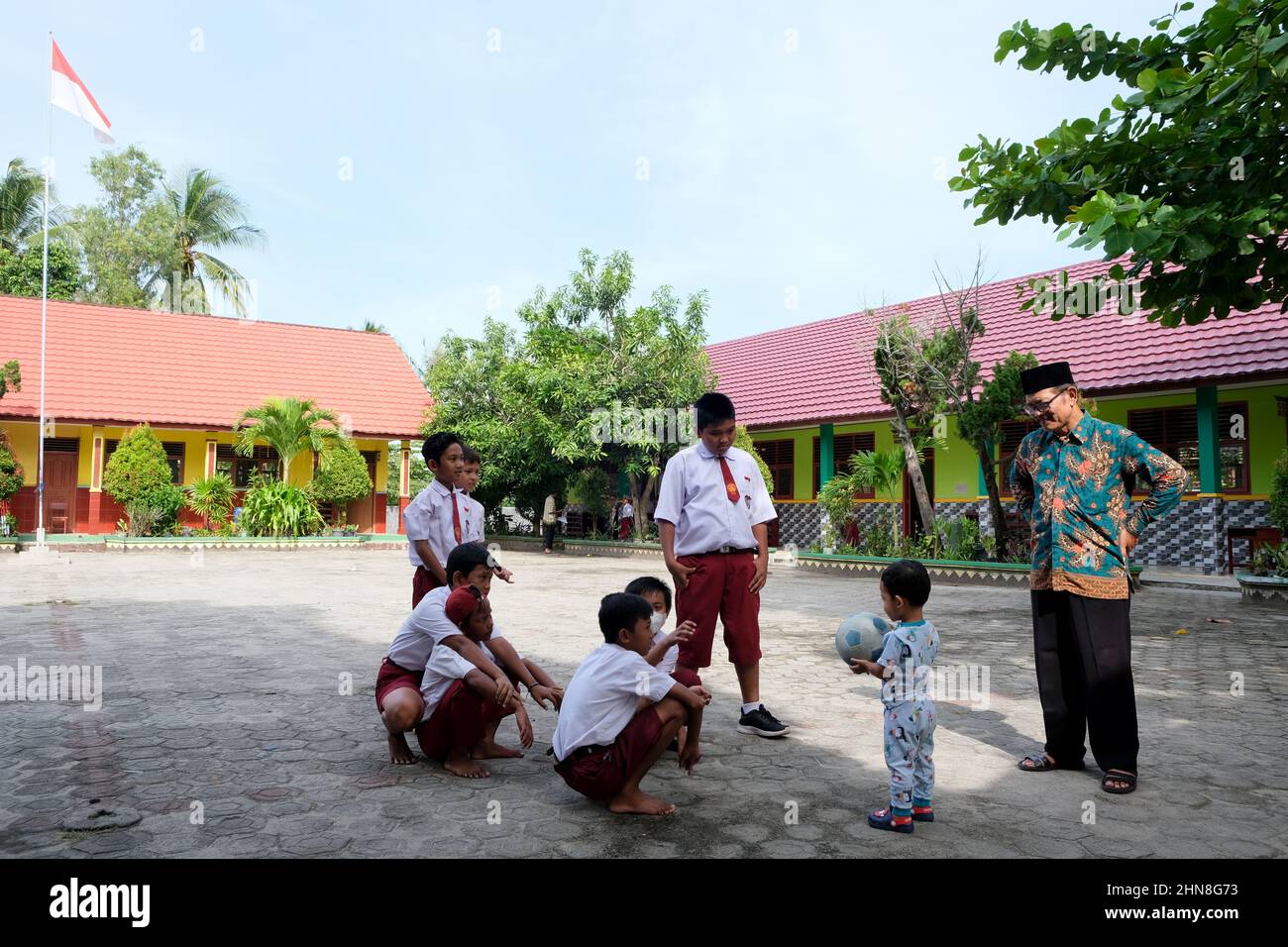 Boy playing school yard hi-res stock photography and images - Alamy