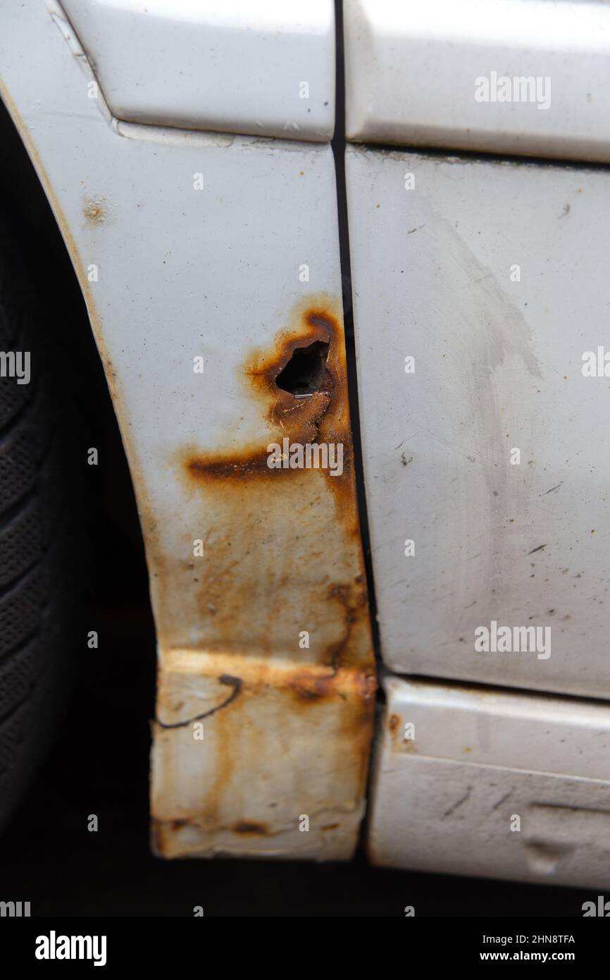 Old car rust hi-res stock photography and images - Alamy