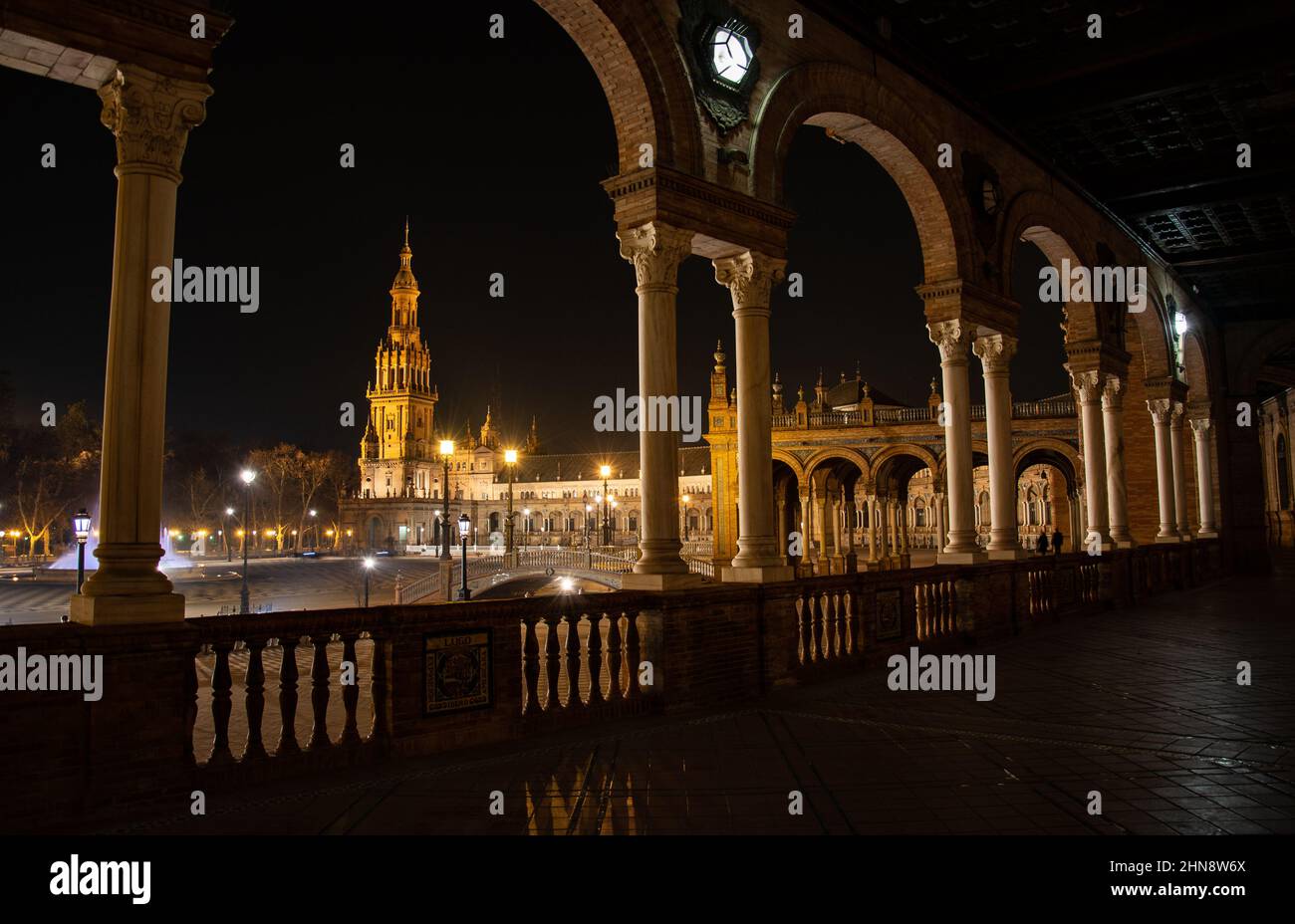 the beautiful Plaza de Espana a beautiful spring night Stock Photo - Alamy