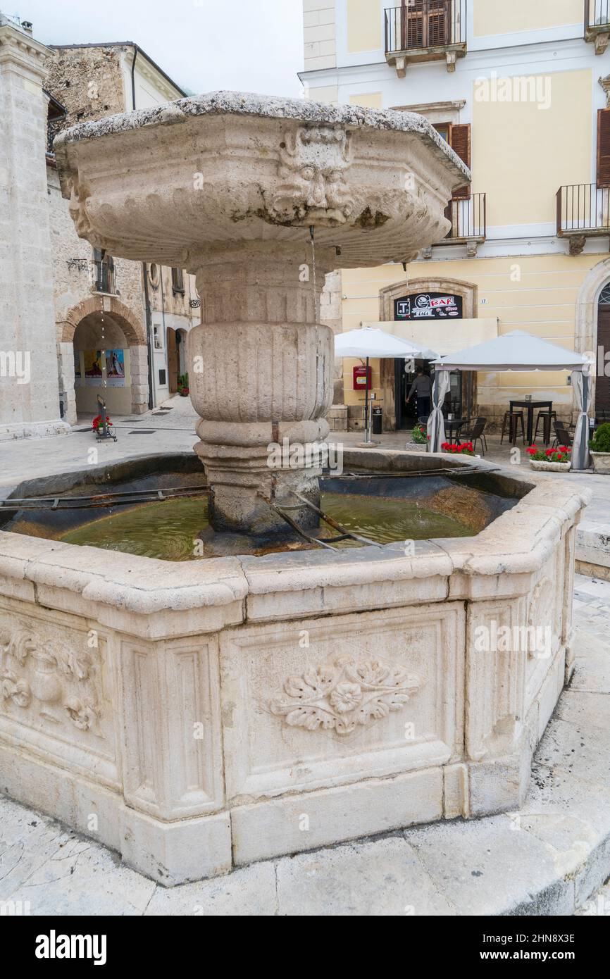 Piazza del Popolo square, Fountain, Medieval village, Pacentro, Abruzzo ...