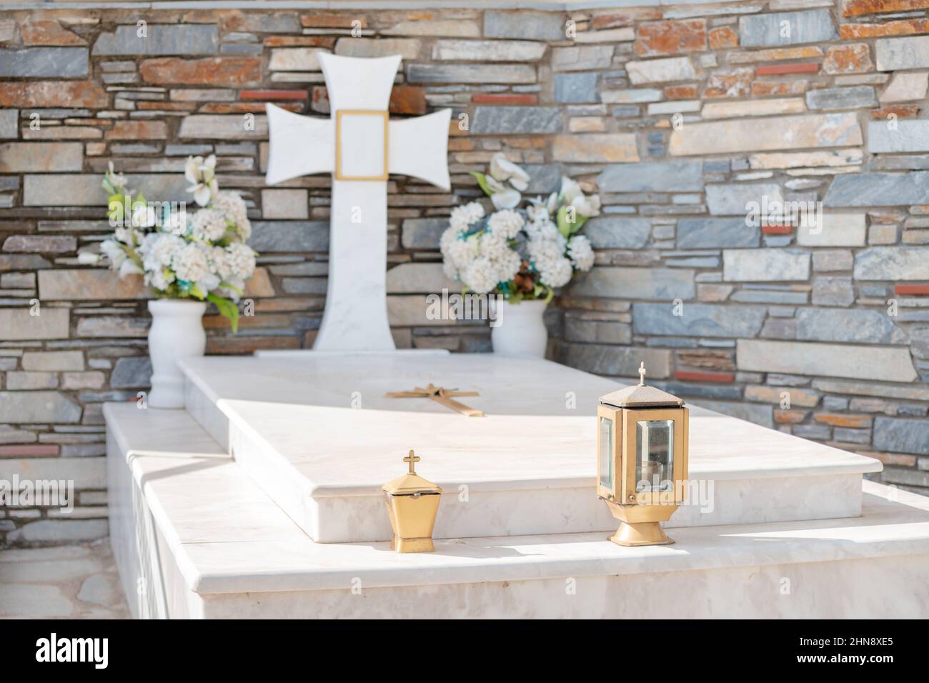 Tombstone with a cross hi-res stock photography and images - Alamy