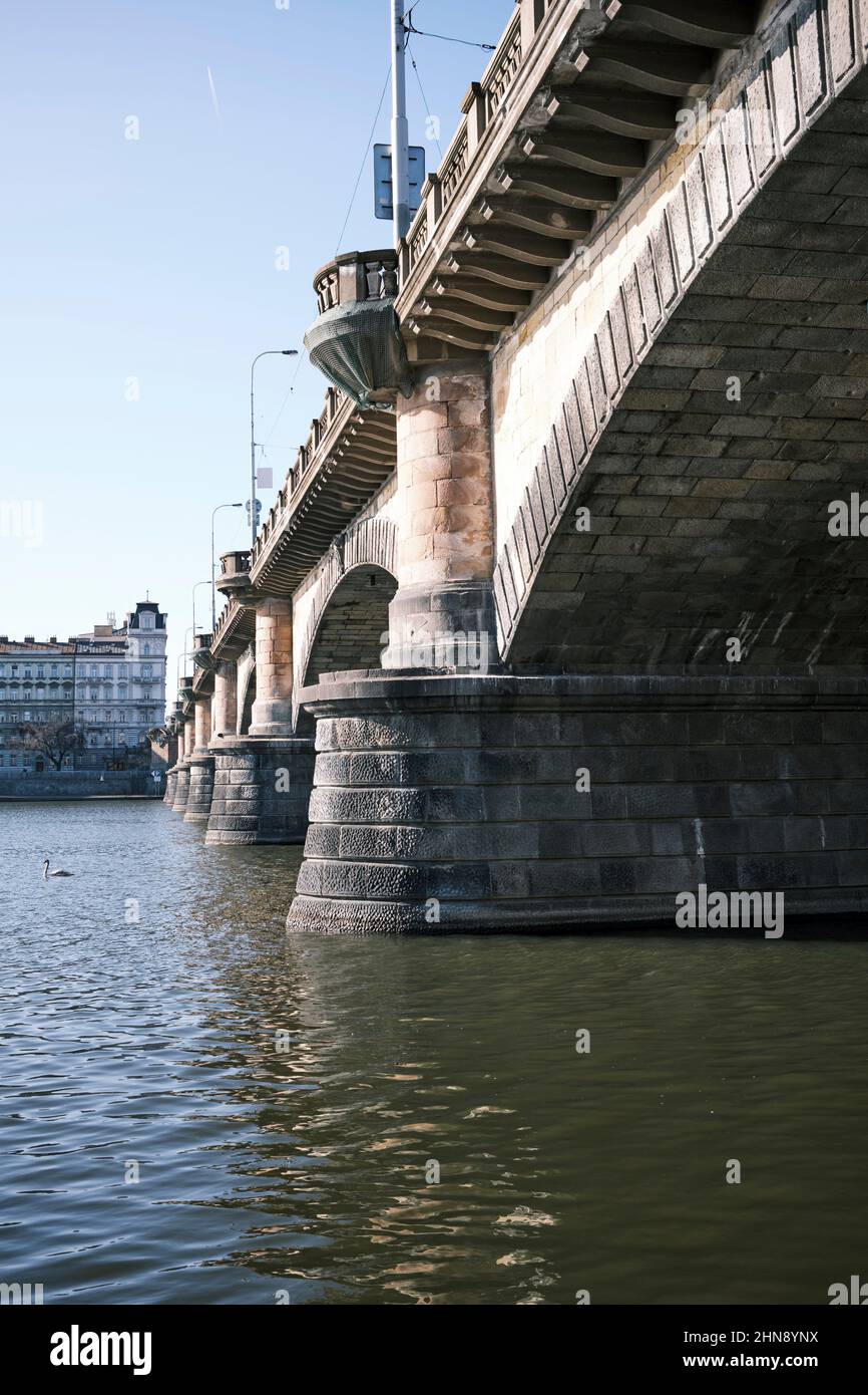Classical stone bridge river hi-res stock photography and images - Alamy