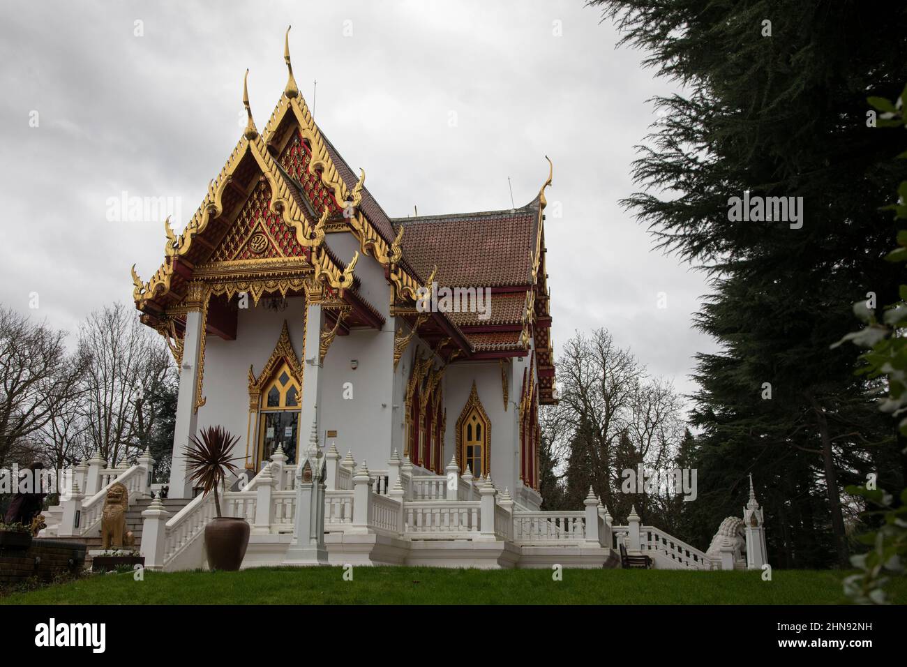 Wat Buddhapadipa, Thai Buddhist temple, Wimbledon, London, UK Stock ...