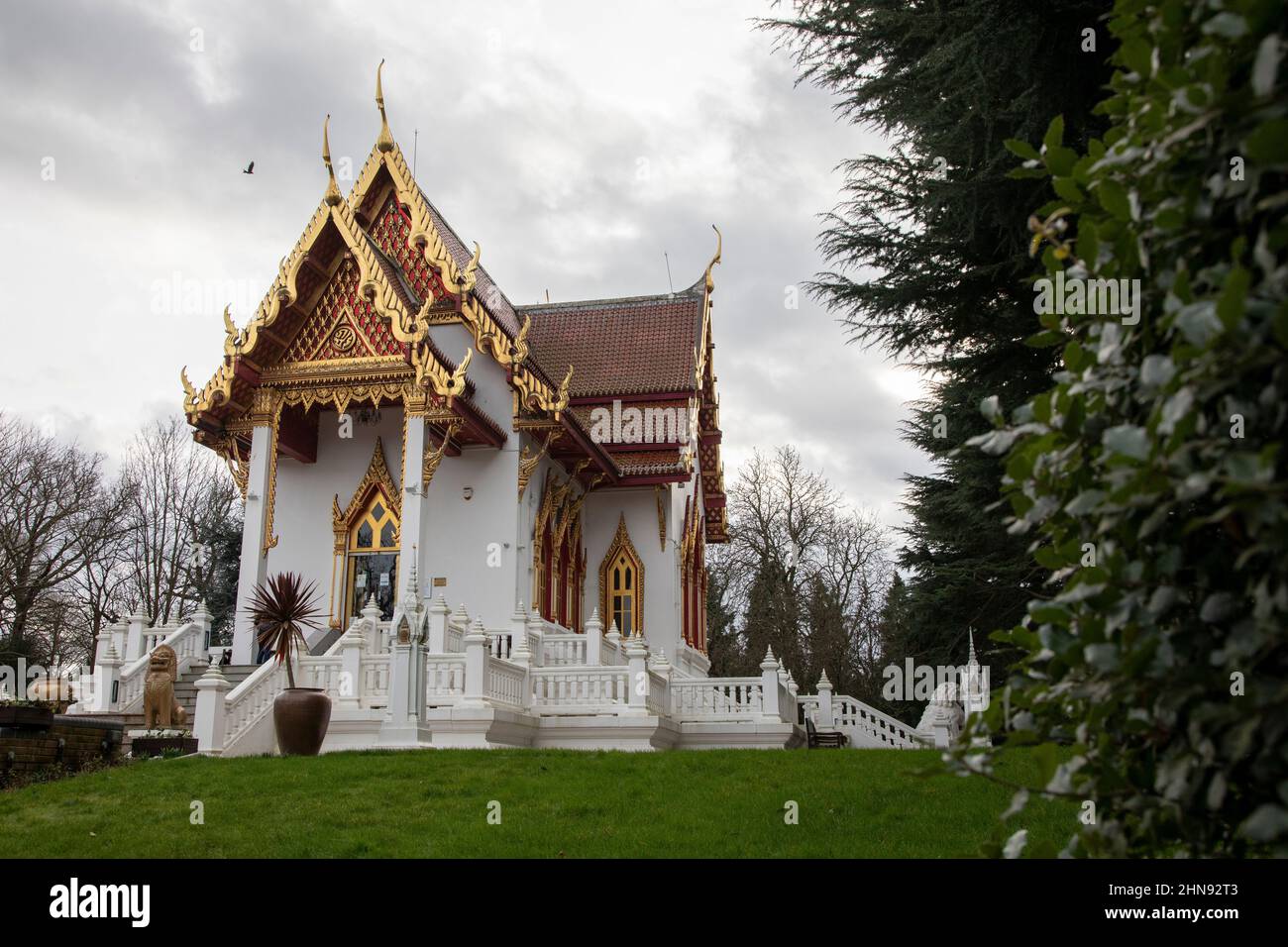 Wat Buddhapadipa, Thai Buddhist temple, Wimbledon, London, UK Stock ...
