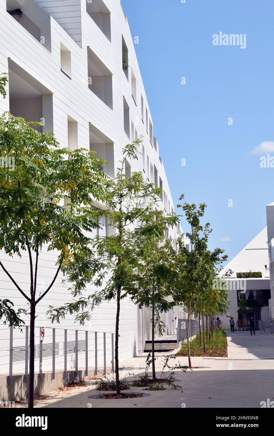 Residence Coeur de Garonne, contemporary residential development on ...