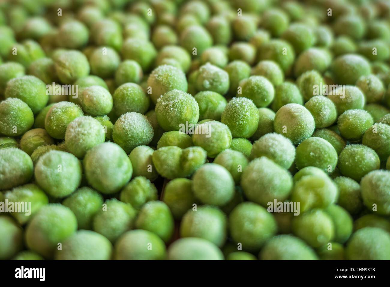 Peas frozen pile hi-res stock photography and images - Alamy