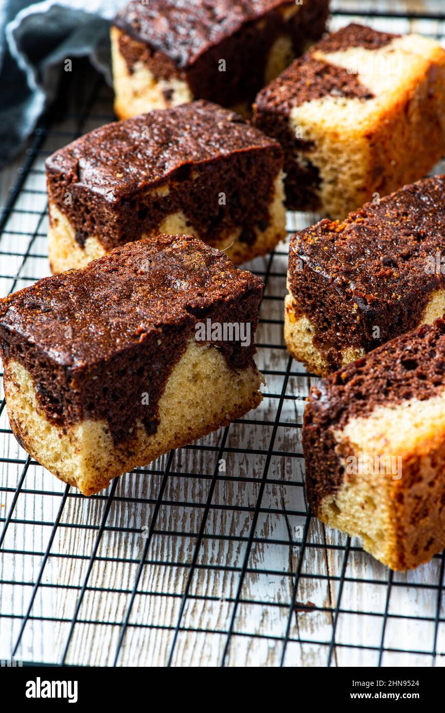 Chocolate marble cake square pieces. Serwing sweet dessert Stock Photo ...