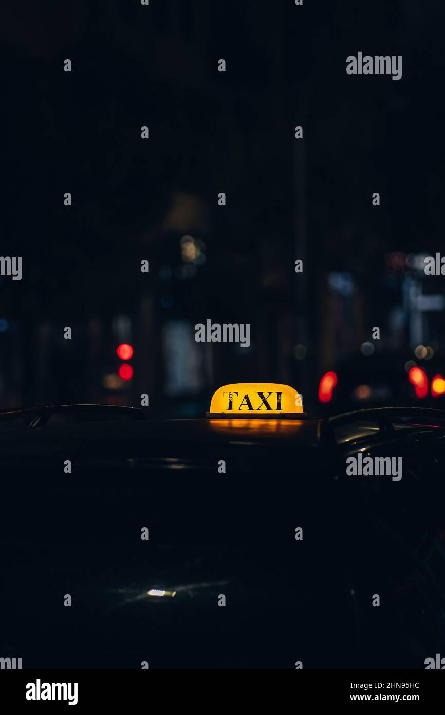 Glowing taxi sign hi-res stock photography and images - Alamy