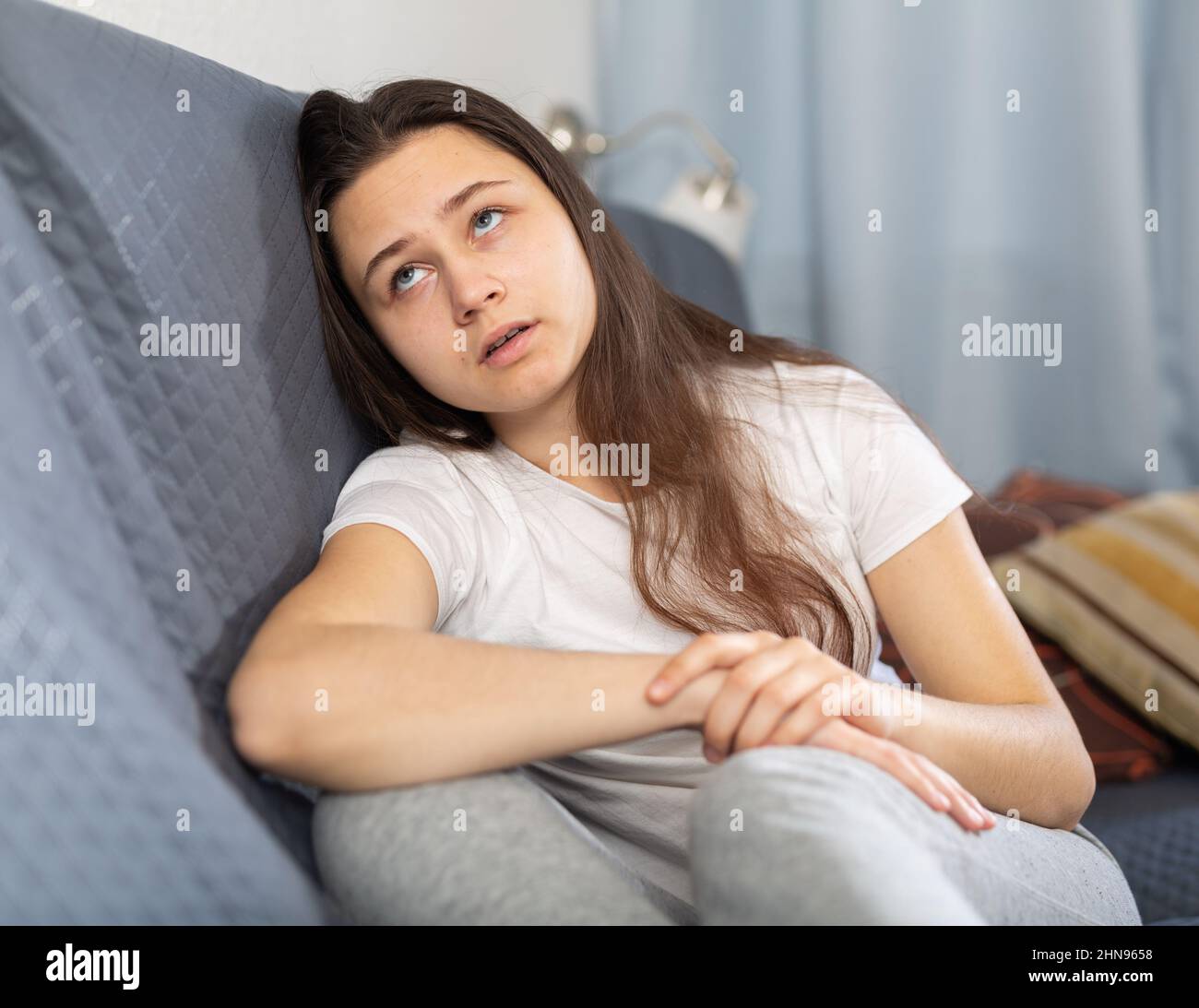 Woman who crying and thinking about troubles Stock Photo - Alamy