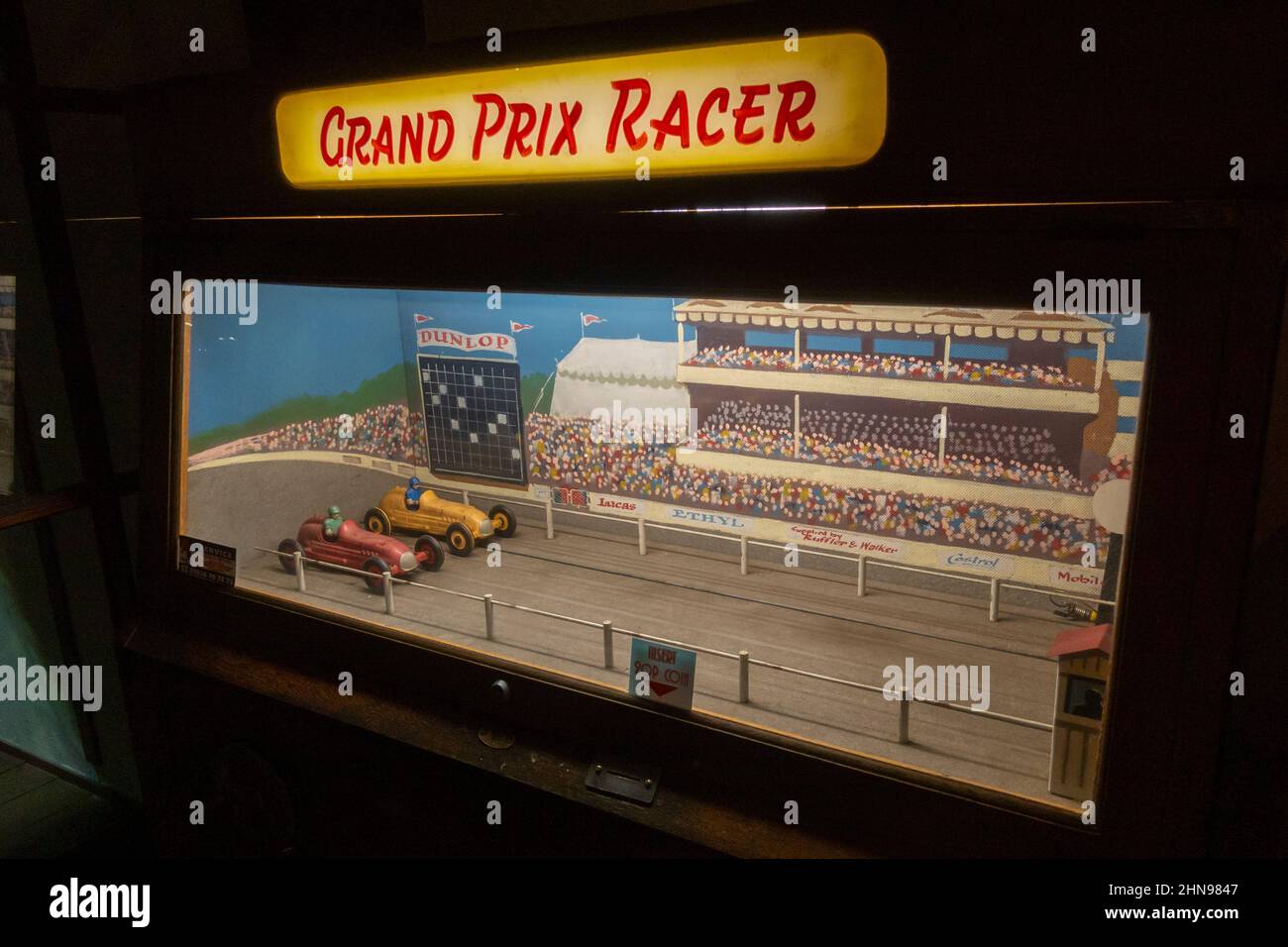 Ruffler and walker hi-res stock photography and images - Alamy