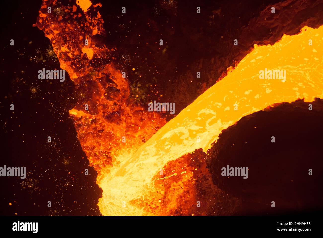 Liquid iron from ladle hi-res stock photography and images - Alamy