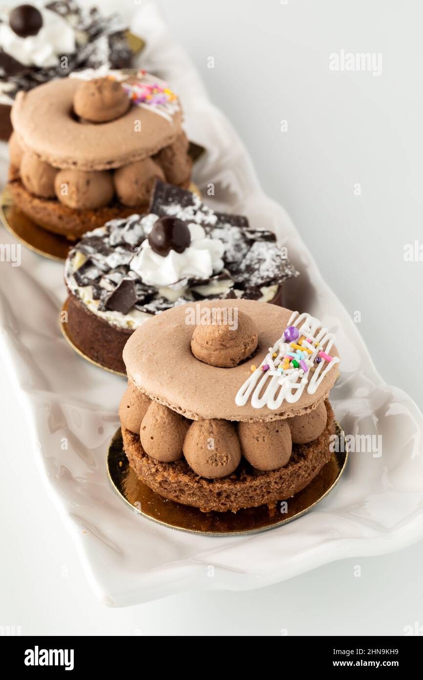 Cocoa pastry cakes hi-res stock photography and images - Alamy