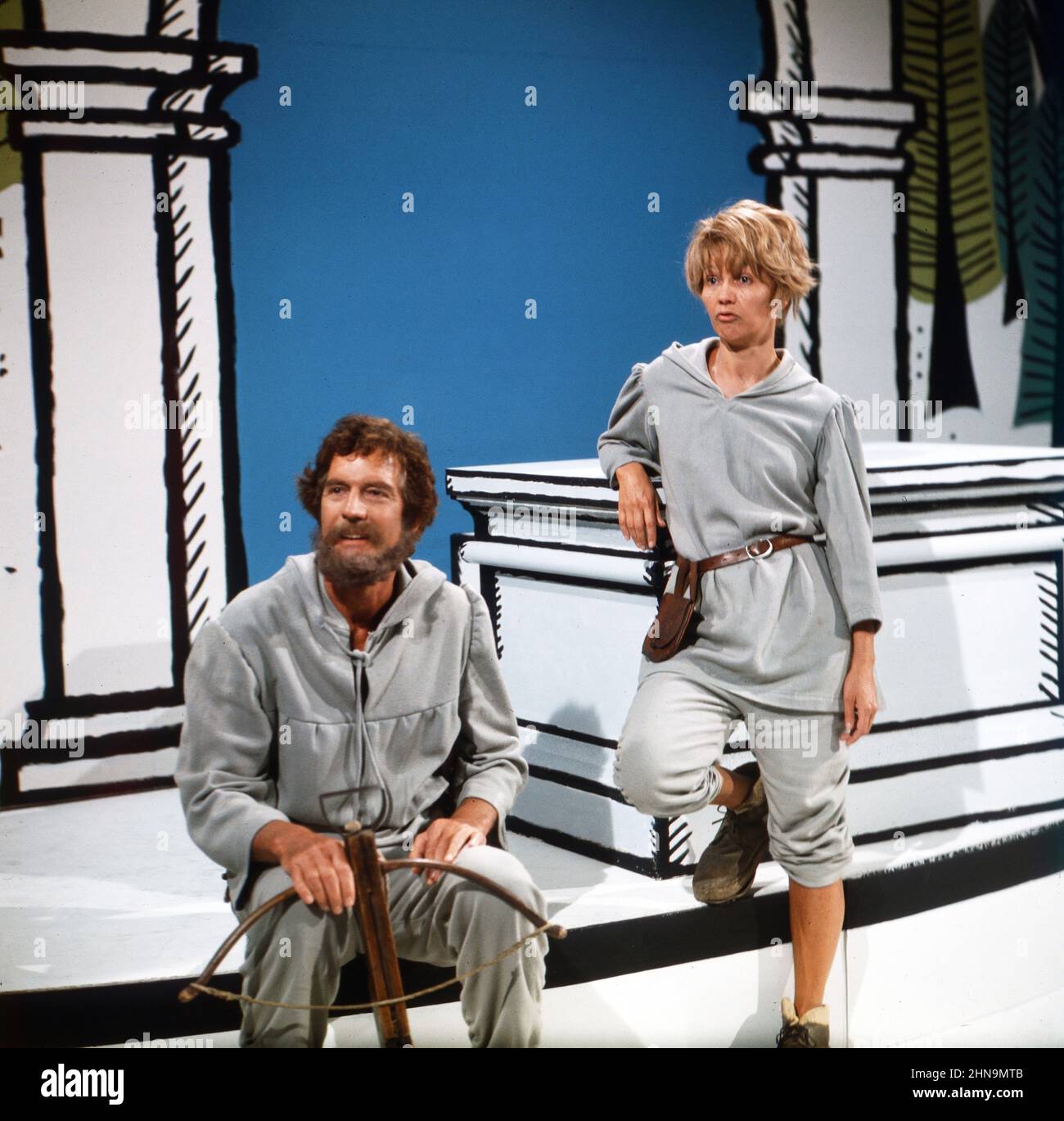 Paul Hubschmid und Liselotte Pulver in einer Wilhelm Tell Parodie ...