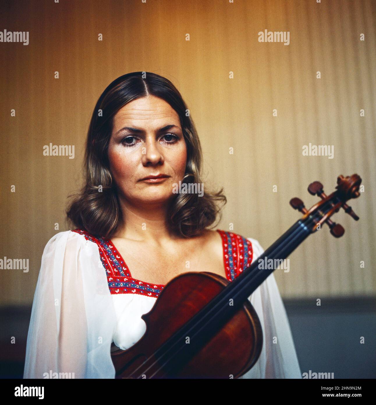Iona Brown, britische Violinistin und Dirigentin, Deutschland um 1974 ...