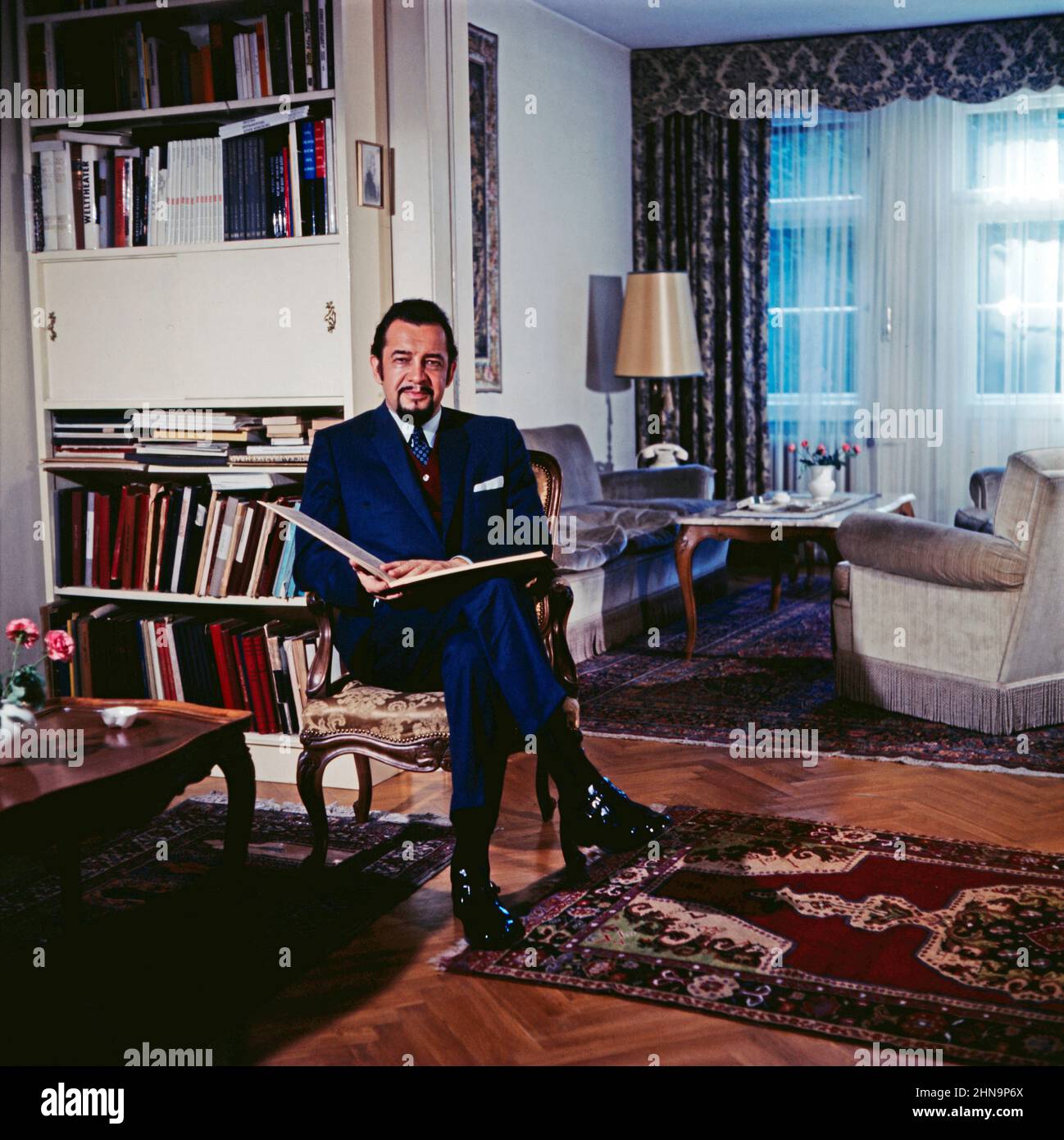 Peter Lagger, Schweizer Opernsänger, Kammersänger, Bassbariton, hier in ...