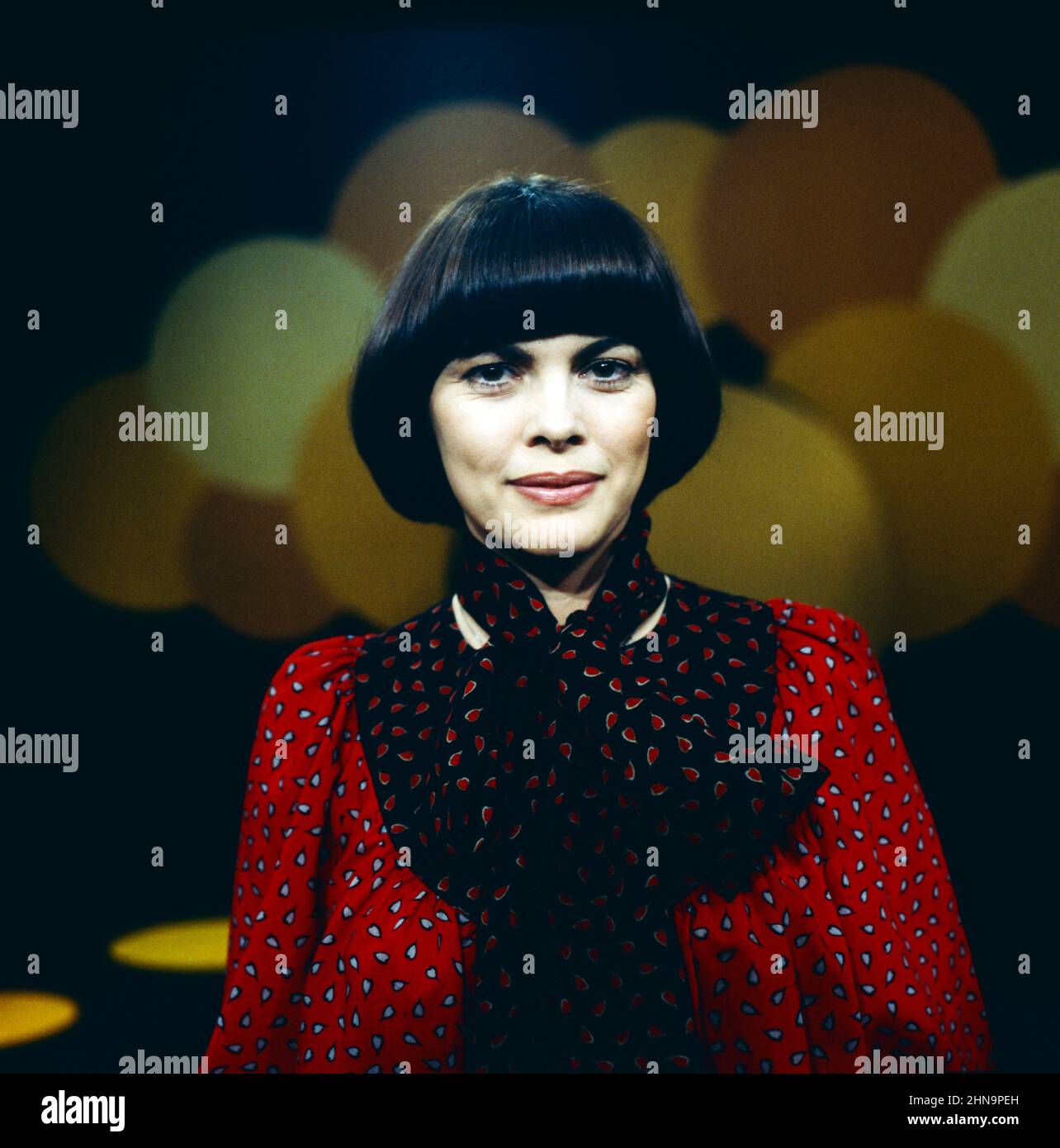 Mireille Mathieu, berühmte französische Sängerin, Portrait circa von ...