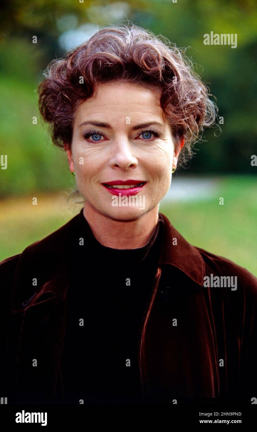 From 1996 hi-res stock photography and images - Alamy