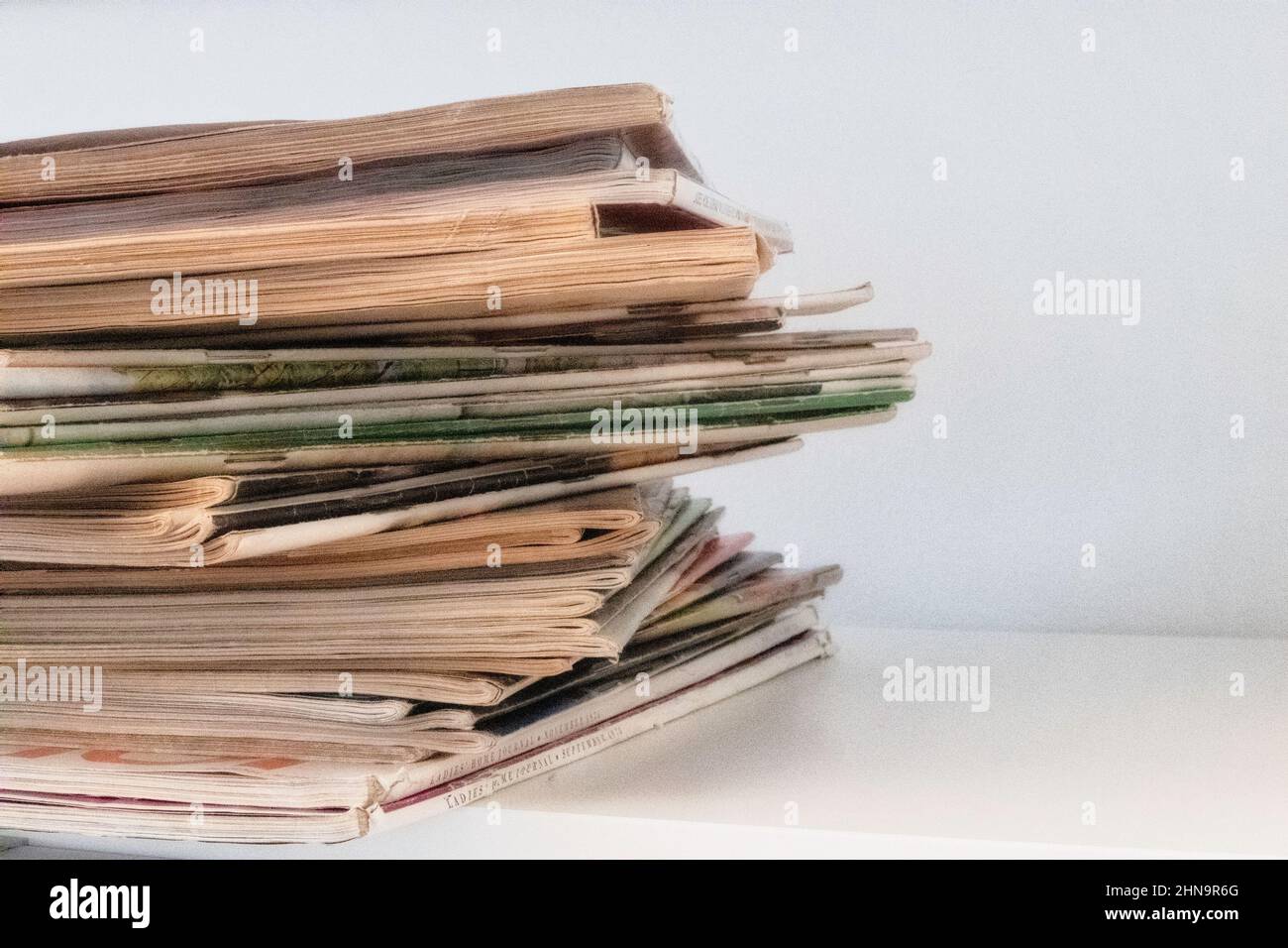 Old magazines hi-res stock photography and images - Alamy