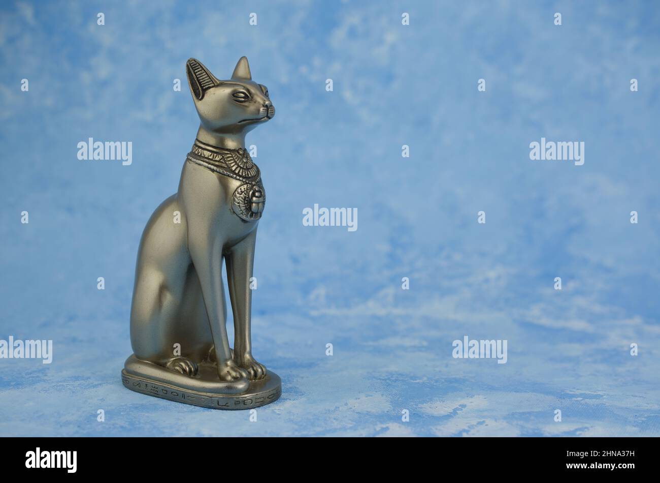 Ancient egypt cat toy hi-res stock photography and images - Alamy