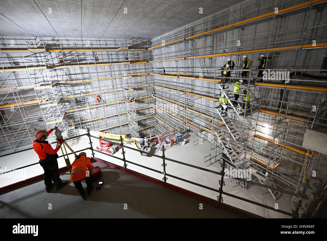 Gsi helmholtz centre hi-res stock photography and images - Alamy