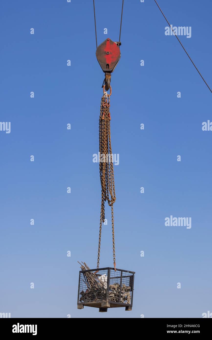 Material hoist hi-res stock photography and images - Alamy
