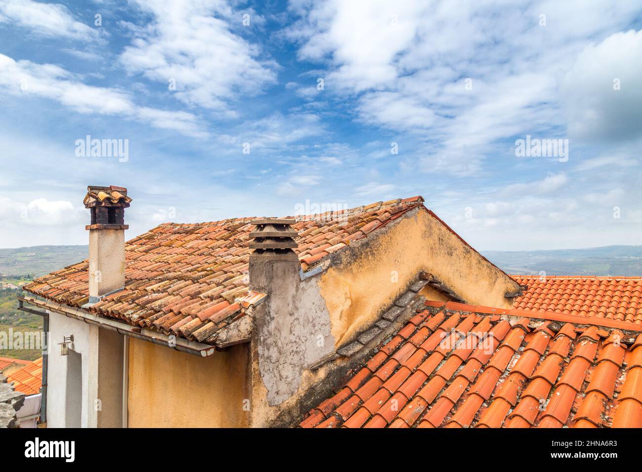 Red roofs in residential hi-res stock photography and images - Alamy
