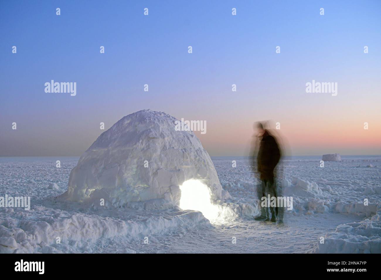 An ice house built by a participant in the Igloo-2022 festival "Eskimo ...