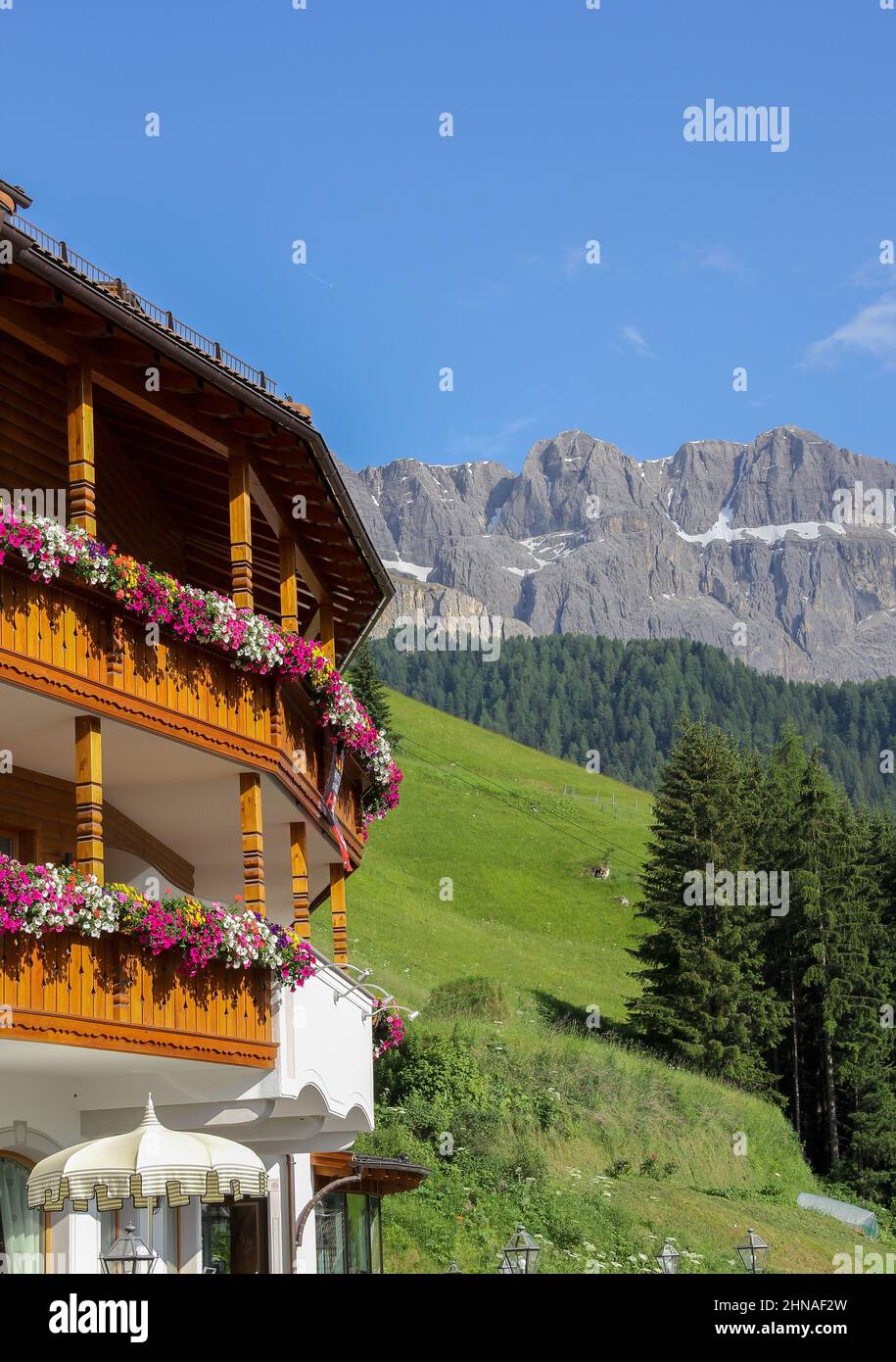 Europe alps traditional detail hi-res stock photography and images - Alamy