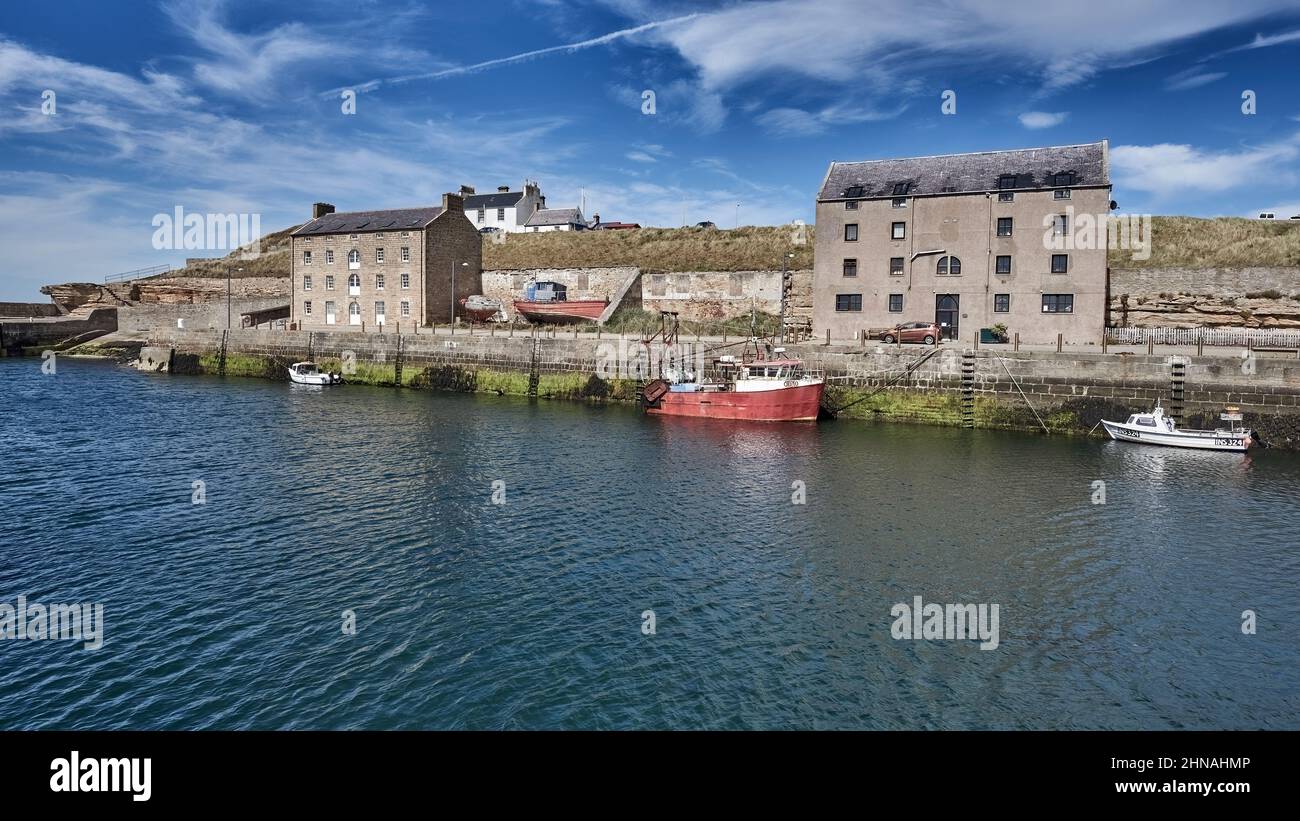 Burghead harbour hi-res stock photography and images - Alamy