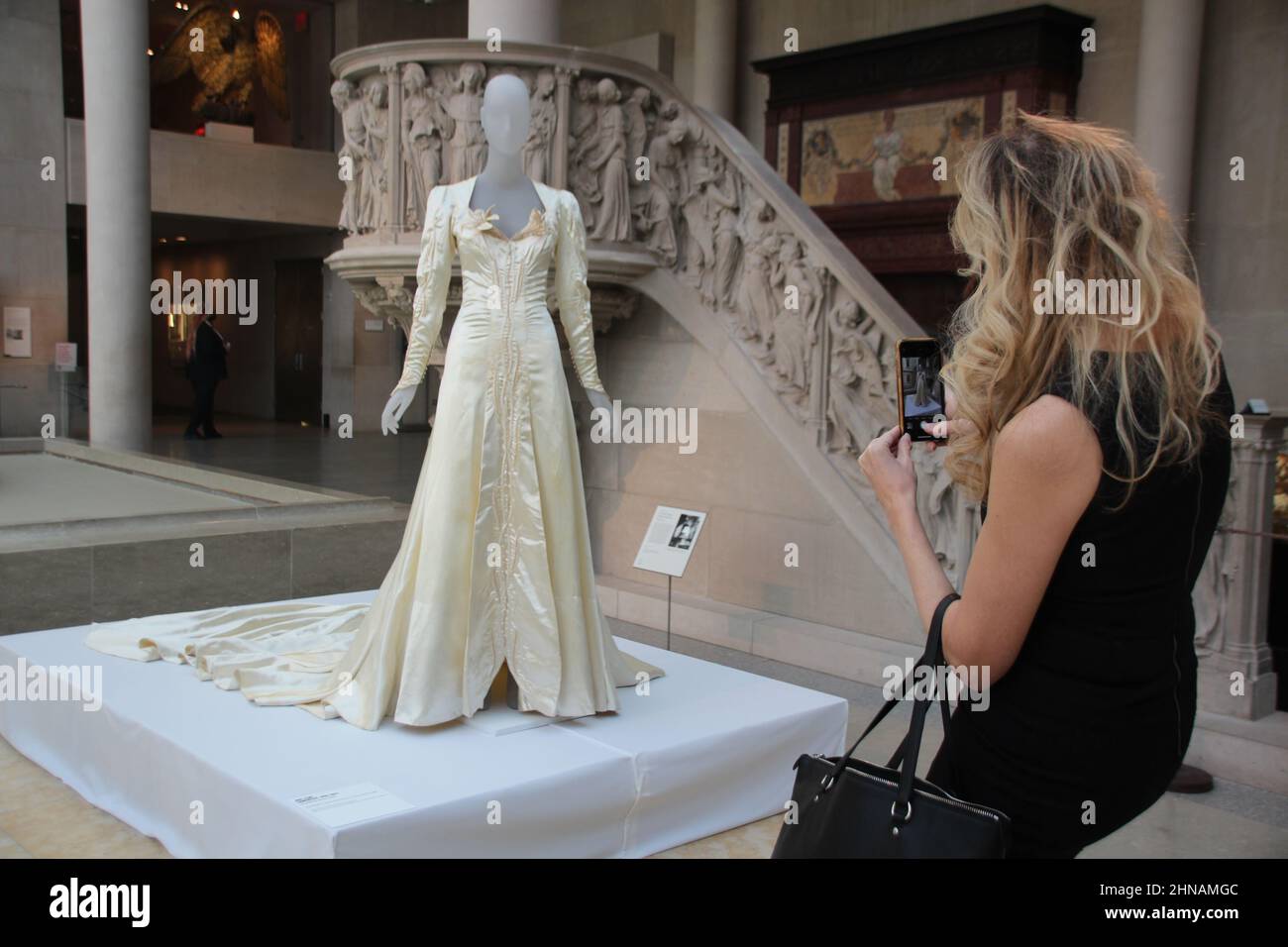 Ann lowe designer hi-res stock photography and images - Alamy