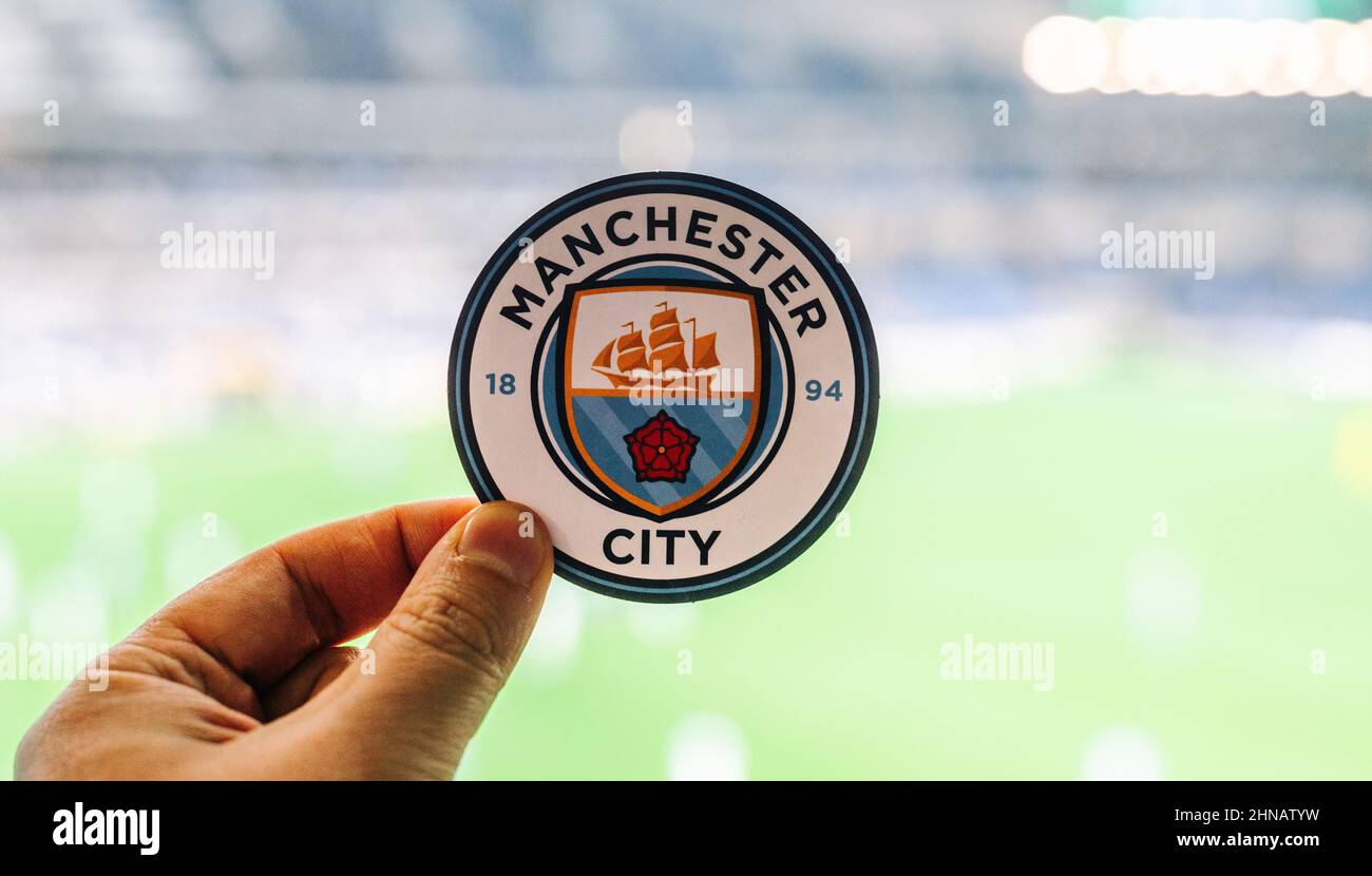 Manchester united badge hi-res stock photography and images - Alamy