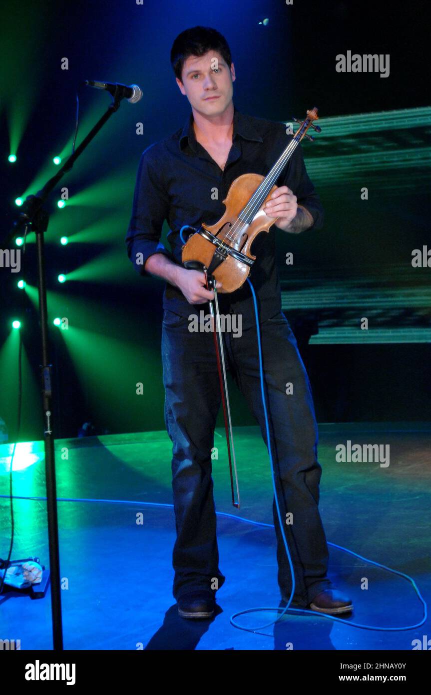 Milan Italy 2006-11-08 : Live concert of the Seth Lakeman, the singer ...