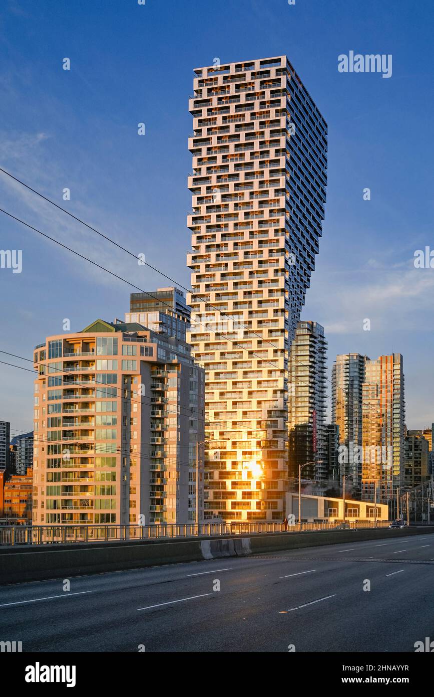 High rise condo tower with a twist, Vancouver House by Bjarke Ingels ...