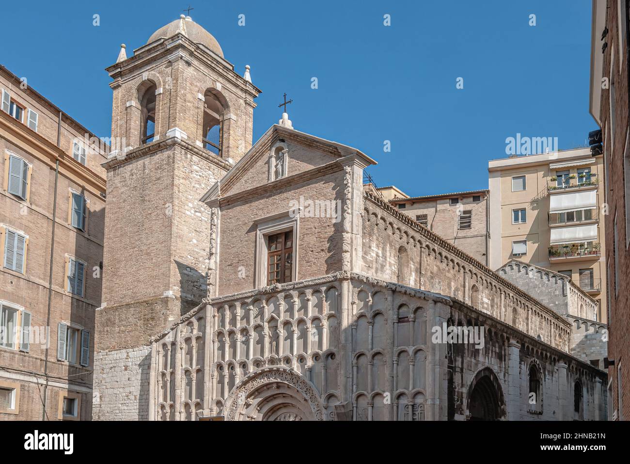 Historical piazza santa maria hi-res stock photography and images - Alamy