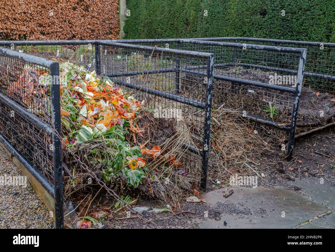 Wire mesh compost bins hi-res stock photography and images - Alamy