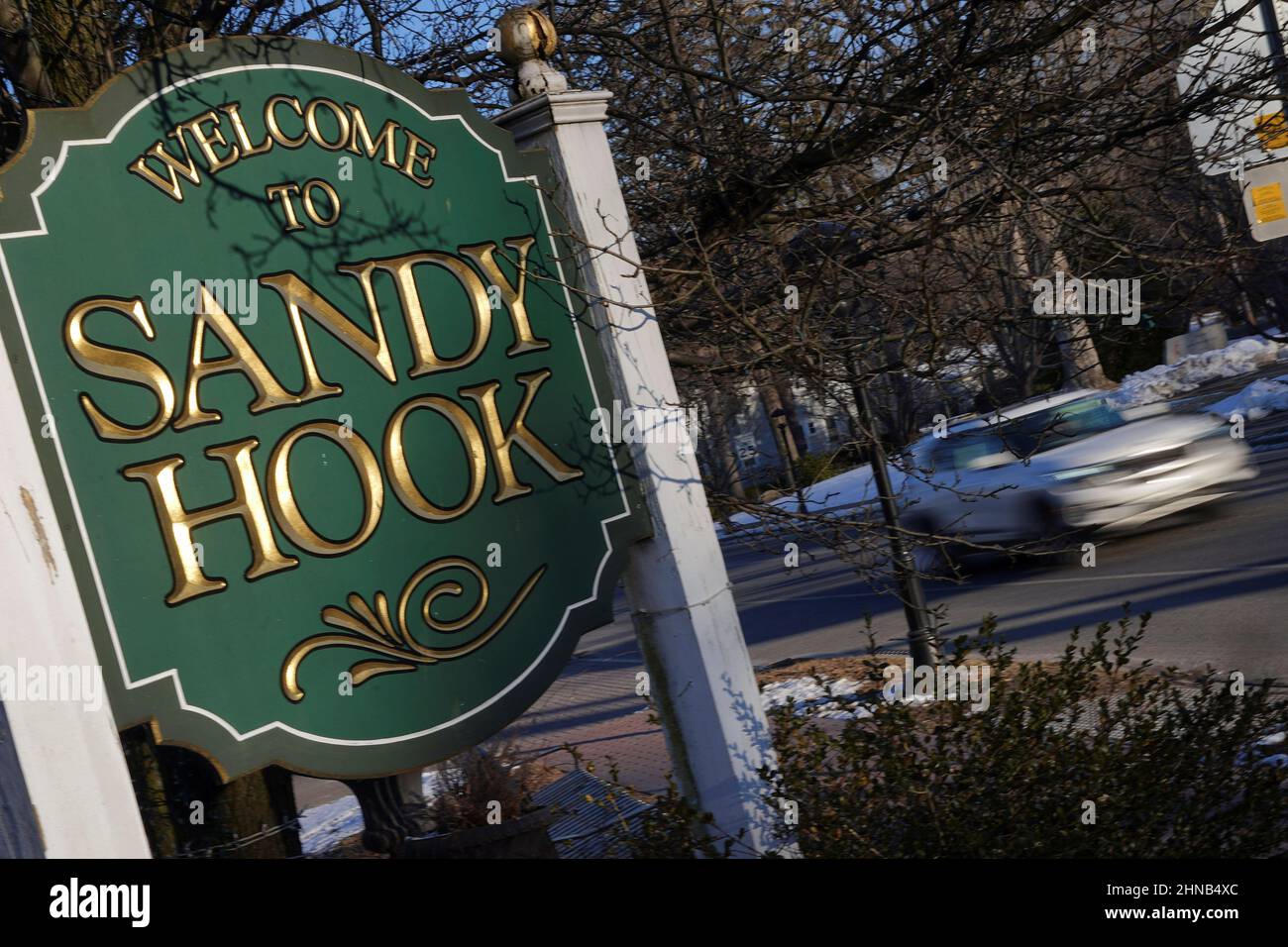 Sandy hook families hi-res stock photography and images - Alamy