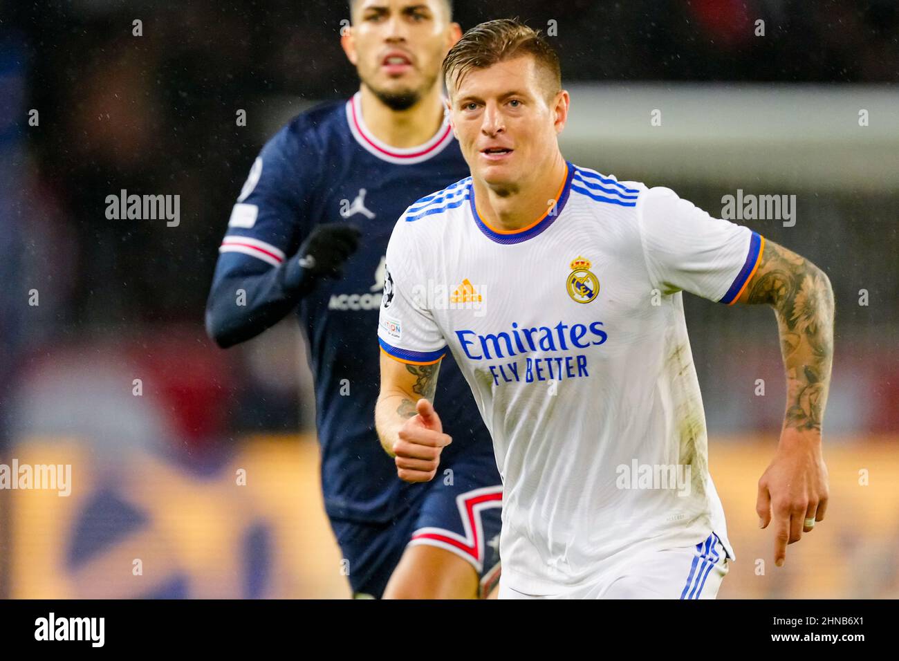 PARIS, FRANCE - FEBRUARY 15: Toni Kroos of Real Madrid prior to the ...